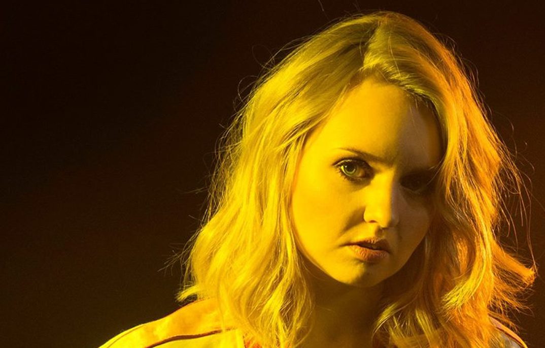 EQ Music Premiere: Watch “City Lights” by Niina - EQ Music Blog